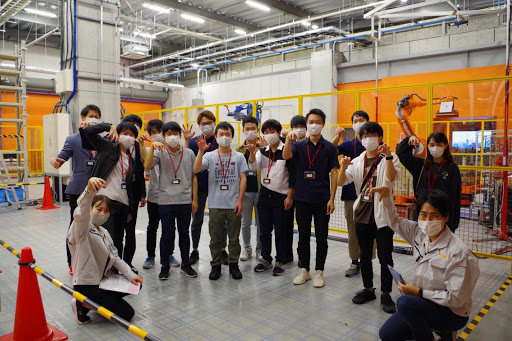Mujin robot center tour for students | MUJINspire