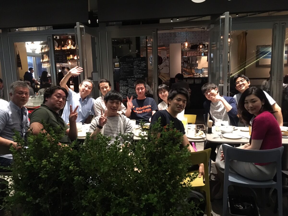 Forming stronger bonds at team dinner | MUJINspire