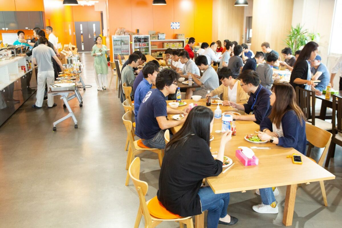 Mujin story #5: World’s first fully automated logistics center powered ...